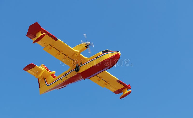 Firefighter plane stock image. Image of pilot, speed - 10572229