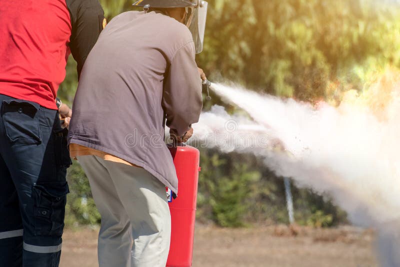 Firefighter Training,Instructor Training How To Use a Fire Extinguisher ...