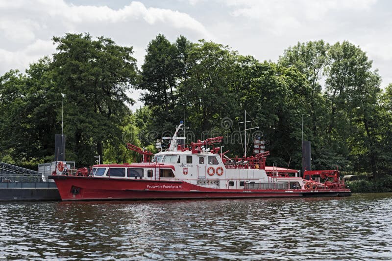 Firefighting tug boat editorial photography. Image of harbour - 55462542