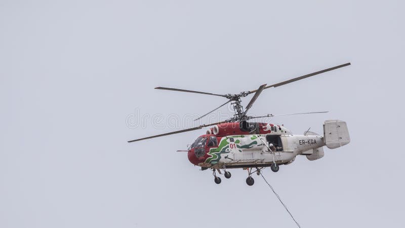 Firefighting Helicopter Approaching Editorial Image - Image of rescue ...