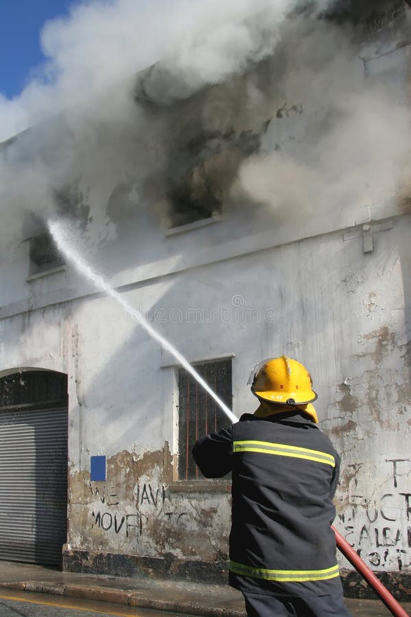 42+ Fireman fighting fire Free Stock Photos - StockFreeImages