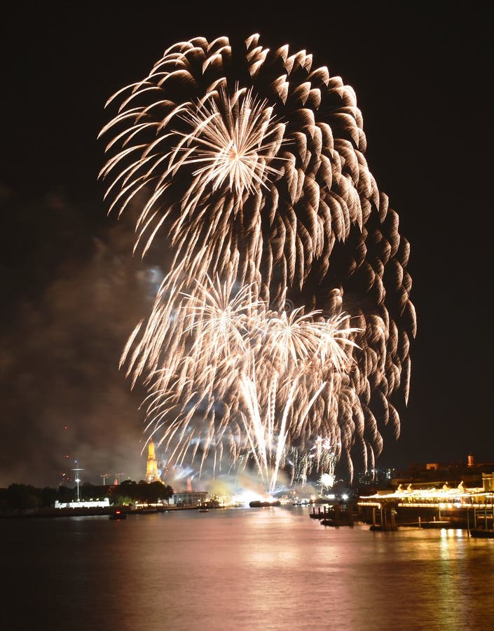 Firework on New Year Countdown at Temple of Dawn Stock Image - Image of ...