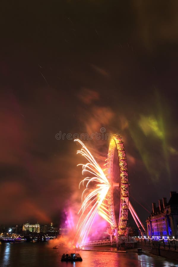 Fireworks at London eye editorial stock image. Image of year - 35473644