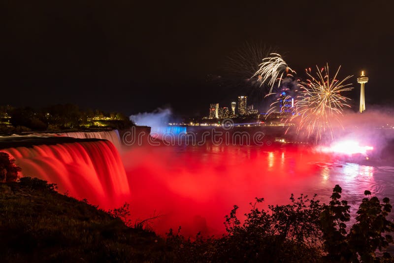 Fireworks at the Niagara Falls Editorial Photography - Image of river ...