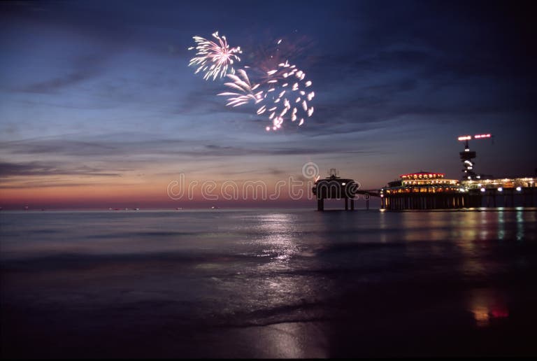 275 Streamer Fireworks Stock Photos - Free & Royalty-Free Stock Photos ...