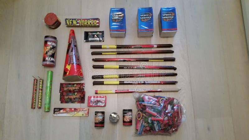 Fireworks editorial image. Image of smallfireworks, fireworks - 103657655