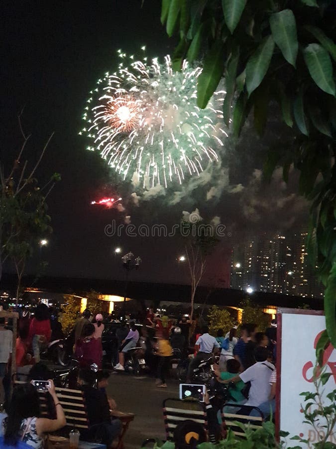 Fireworks 2020 Tet Lunar New Year Editorial Photo - Image of year ...