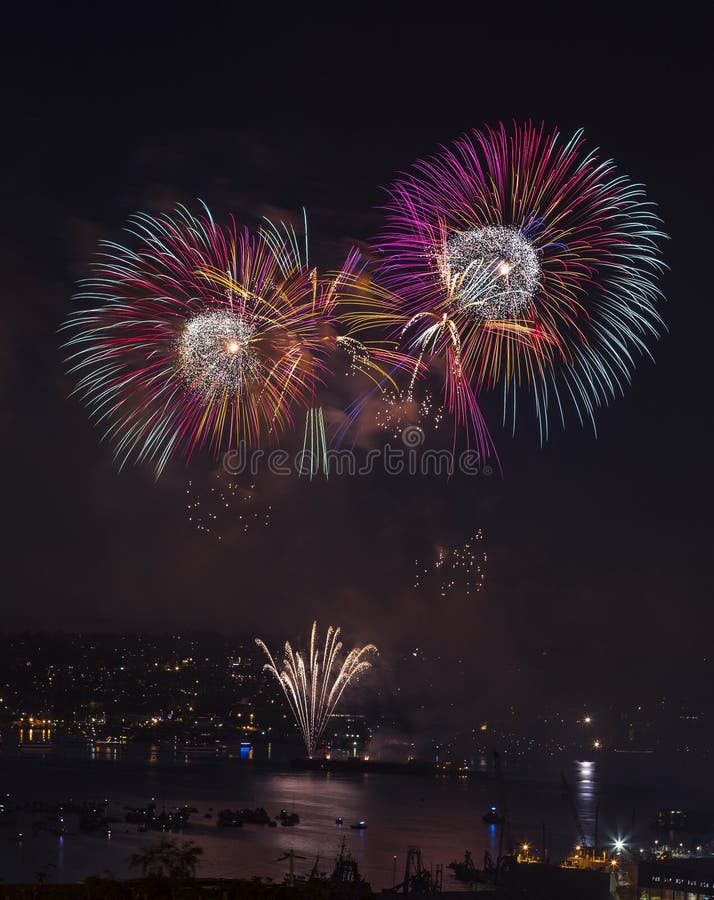 Fireworks on Como stock image. Image of lombardia, capodanno - 4399459