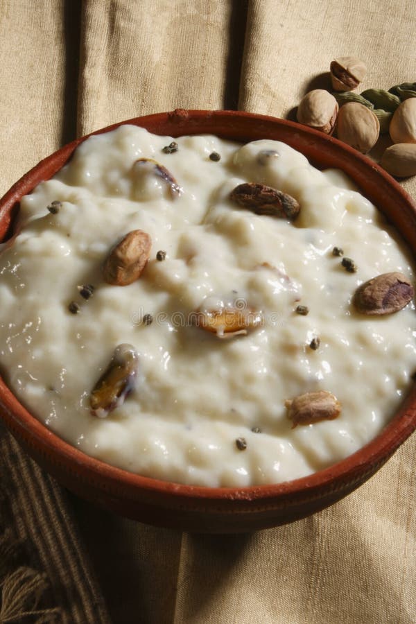 Firnee - Een Het Noorden Indisch Dessert Stock Foto - Image of rijst ...