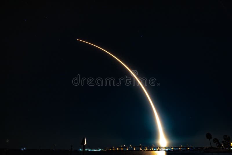 First Crew Launch of SpaceX Falcon 9 Stock Photo - Image of smoke ...