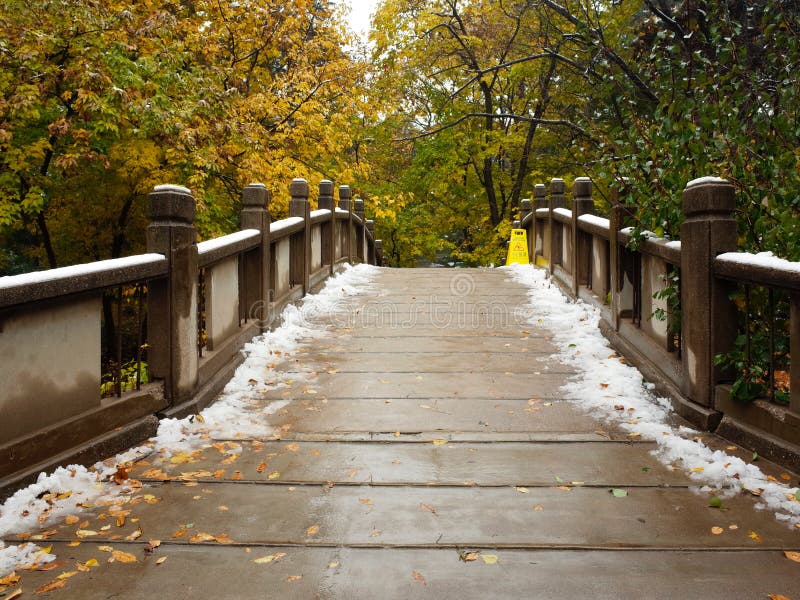 The First Snow in Summer Palace Stock Image - Image of fallen, eave ...