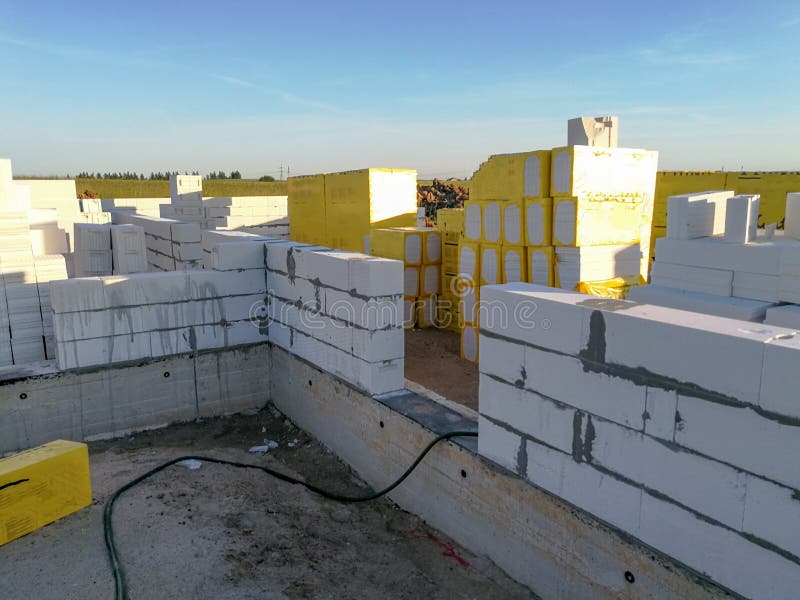 534 Half Build House Stock Photos - Free & Royalty-Free Stock Photos ...