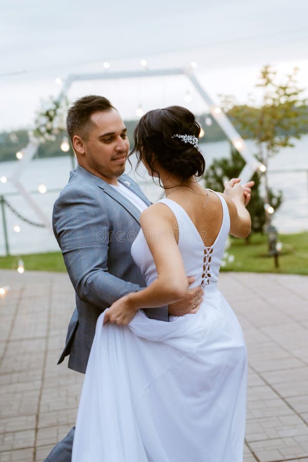 The First Wedding Dance of the Bride and Groom Stock Image - Image of ...