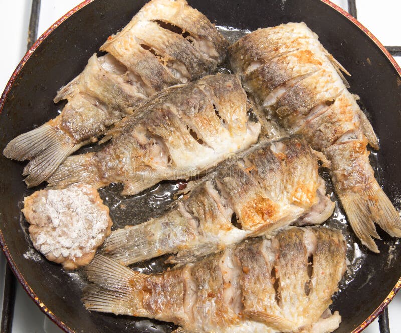 Fish Carp is Fried in a Frying Pan Stock Image - Image of meal, healthy ...