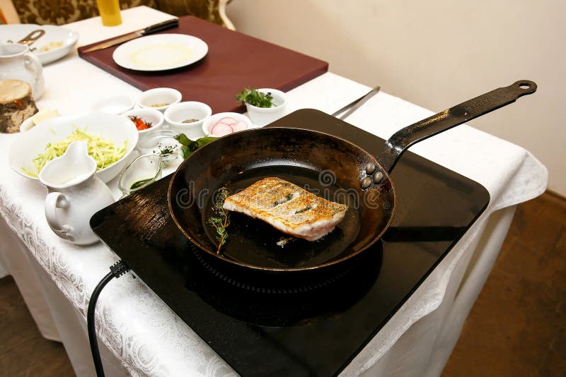 Fish Fillet Fried in the Pan Stock Image - Image of catering, champ ...