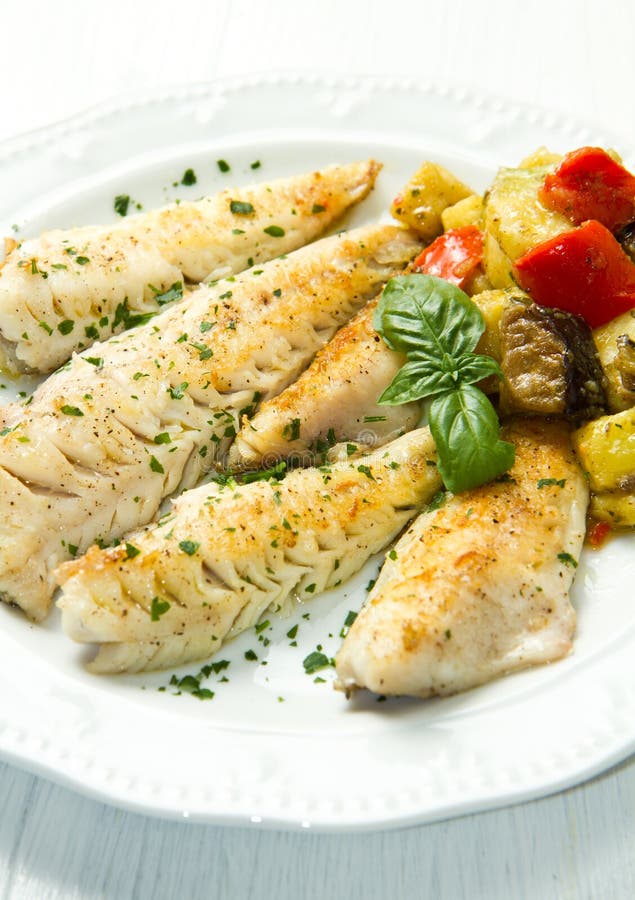 Fish Fillet with Vegetables Stock Image - Image of cooked, delicious ...