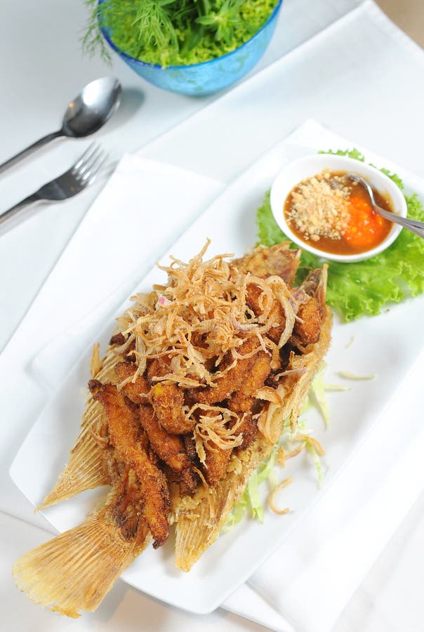 Fish fried stock image. Image of lemon, cuisine, dine - 36221379
