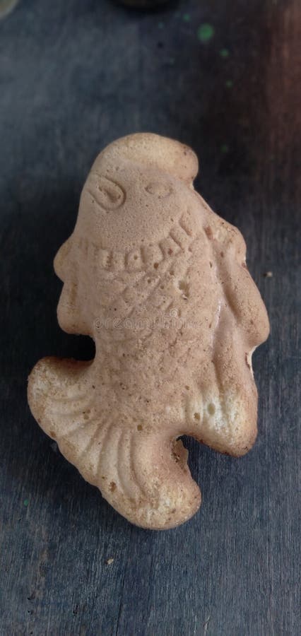 Fish shaped sponge cake stock image. Image of food, sponge - 271932057