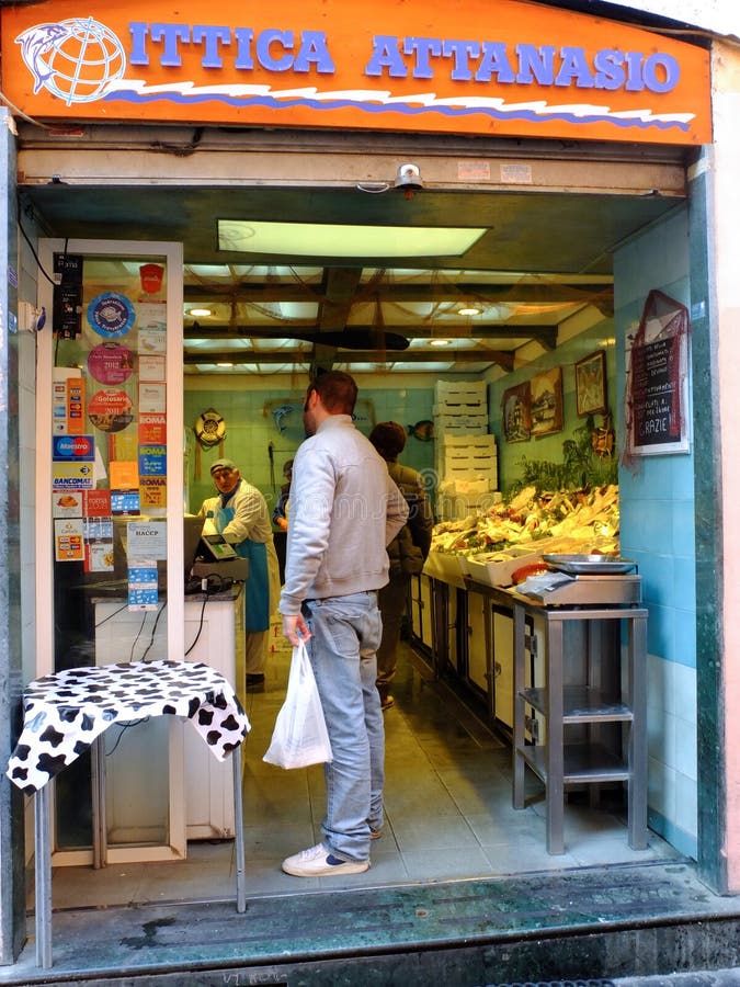 Fish shop editorial stock image. Image of gourmet, colorful - 27711984
