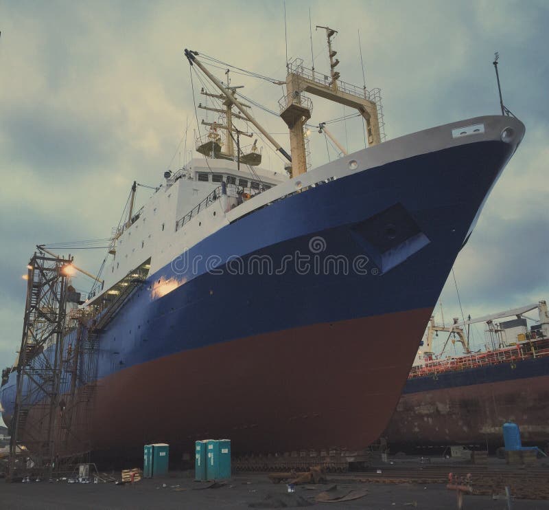 Fish trawler editorial image. Image of trawler, ship - 54323045