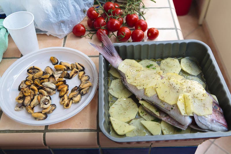 Fish in tray stock image. Image of seafood, ready, bright - 15893737