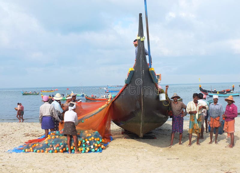 Fishermen, Marari Beach, Kerala India Editorial Stock Photo - Image of ...