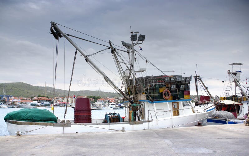 Fishing Boat in Port, Harbor Stock Photo - Image of ship, wood: 27385064