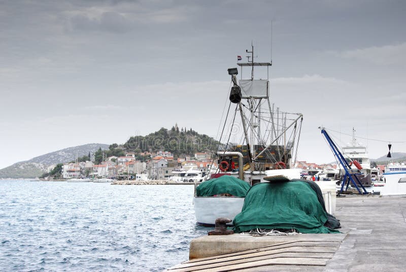 Fishing Boat in Port, Harbor Stock Image - Image of harbor, coast: 27385115