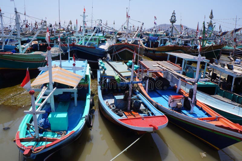 Fishing boat editorial image. Image of ocean, rests, java - 45340375