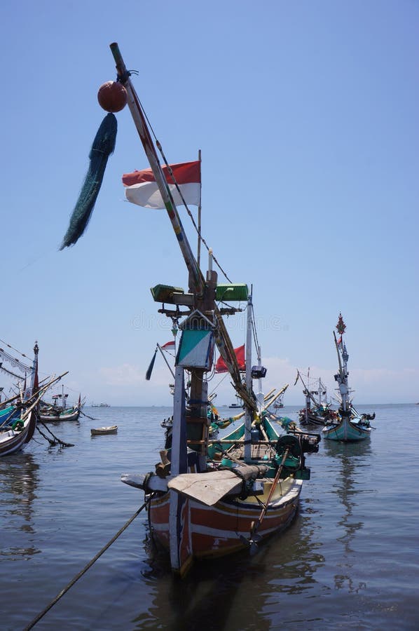 Fishing boat editorial photo. Image of east, ocean, fishermen - 45340876