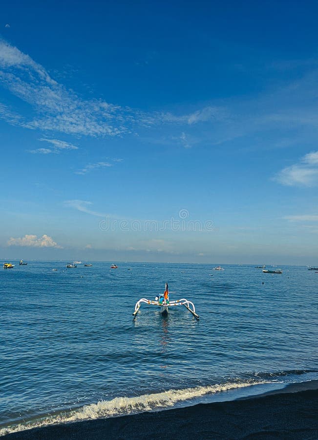 Fishing Boat that Will Lean To the Shore Editorial Stock Photo - Image ...