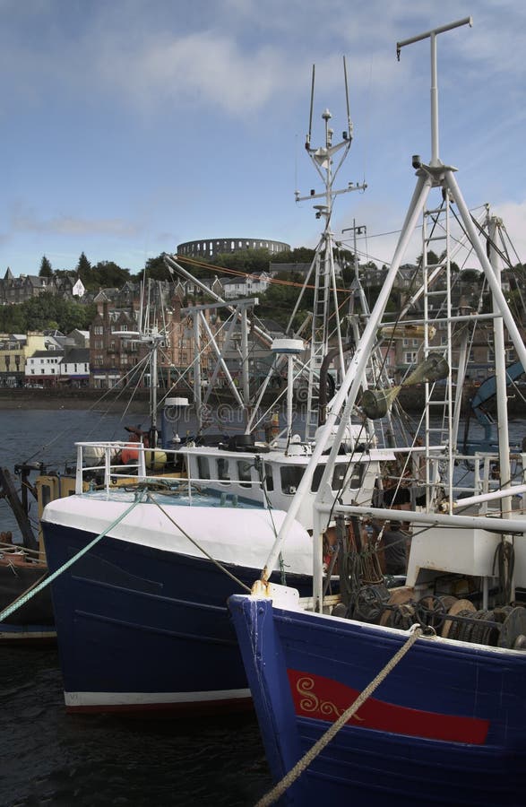 Fishing Boats In Oban Harbour Stock Image - Image of mccaigs, quayside ...