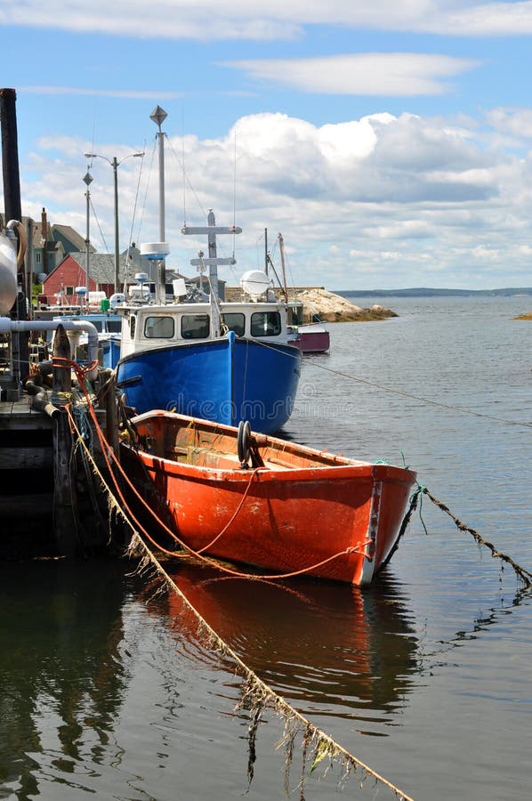 Fishing boats at wharf stock image. Image of nova, rope - 15507793