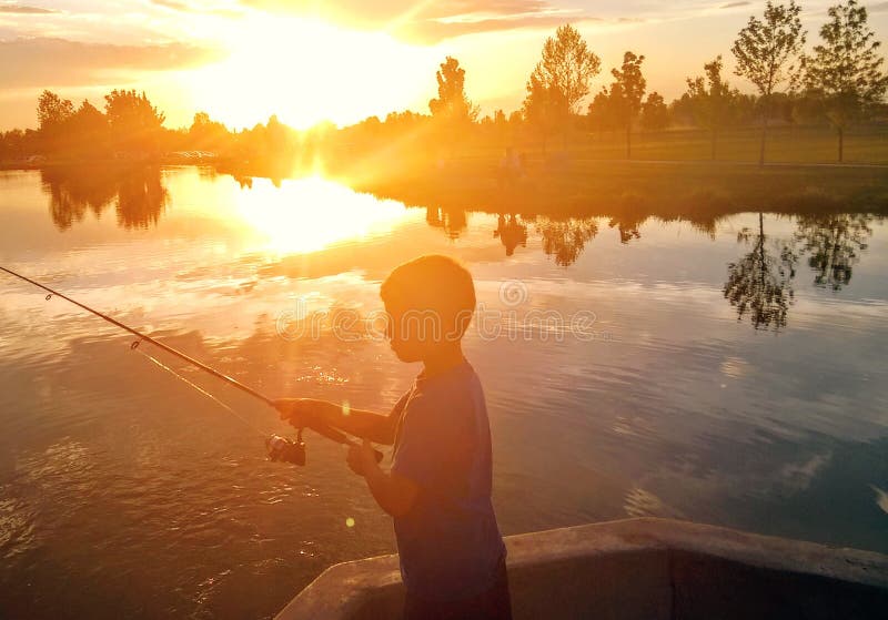 Fishing at dusk editorial stock image. Image of fishing - 58808844