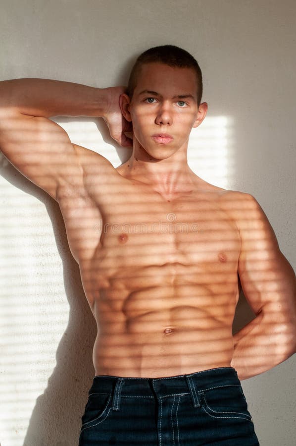 Fitness model stock image. Image of flex, bodybuilder - 208173417