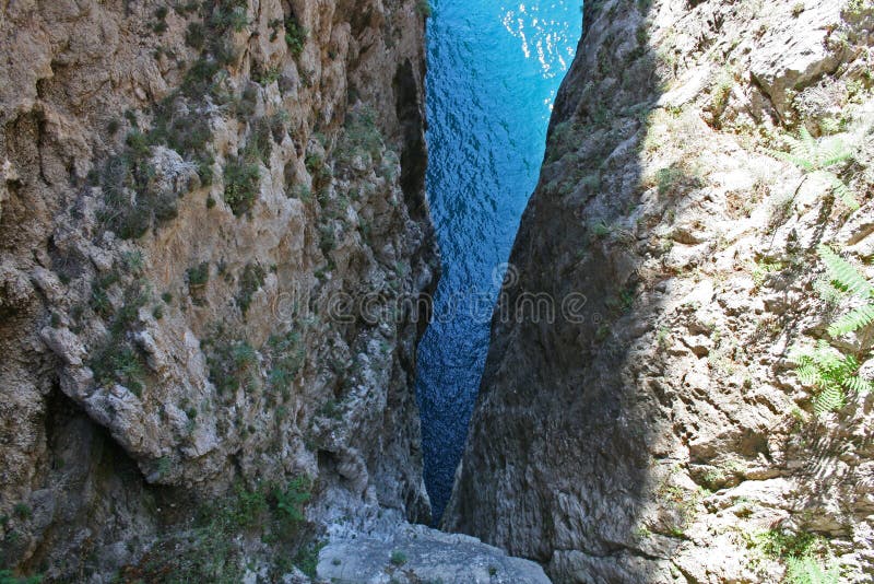 The `Split Mountain` is a Tourist Attraction in the Locality of Gaeta ...