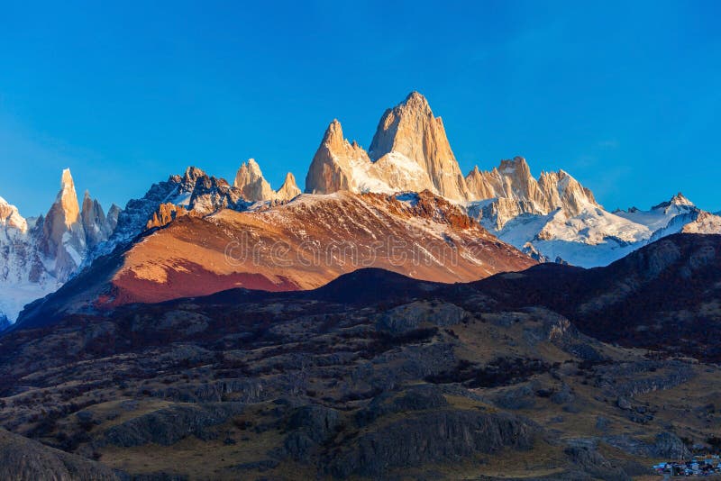 Fitz Roy-Berg, Patagonia stockbild. Bild von amerika - 78038023