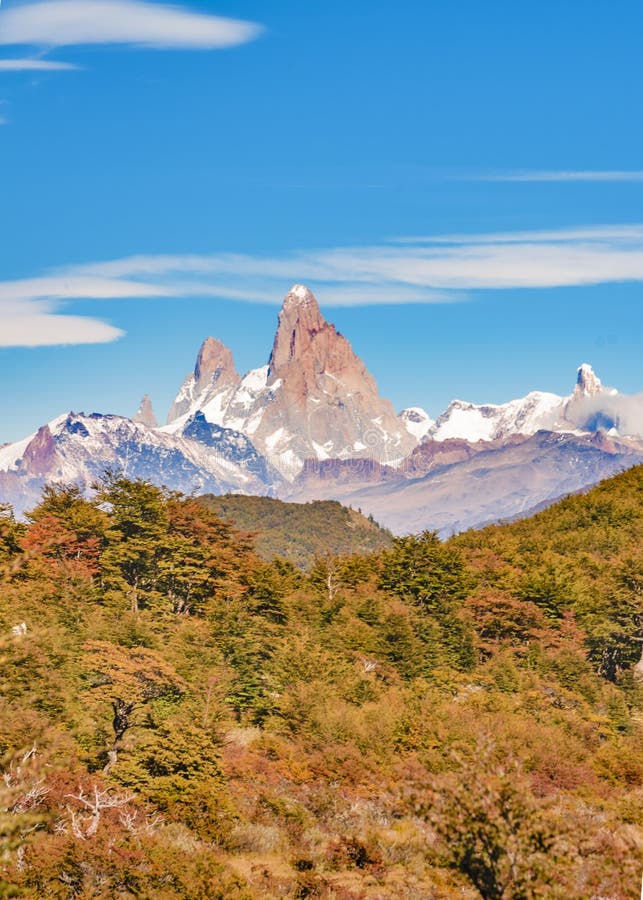 Fitz Roy Mountain Distant View, Aisen Chile Imagen de archivo - Imagen ...