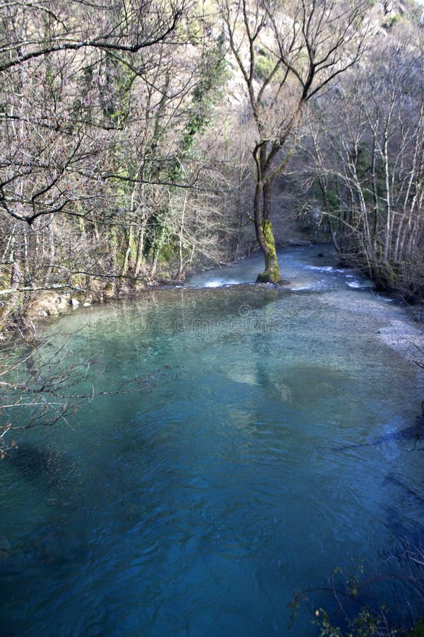 Fiume immagine stock. Immagine di corsa, nave, trekking - 50038285