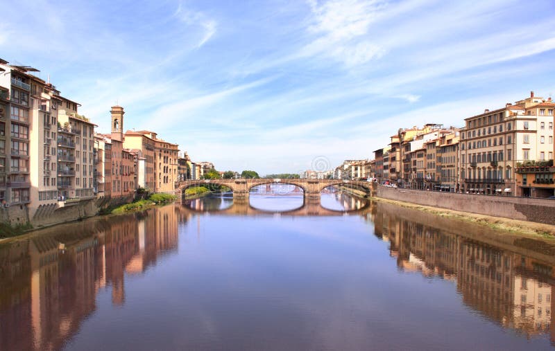 Fiume Arno, Firenze fotografia stock. Immagine di paesaggio - 26182838