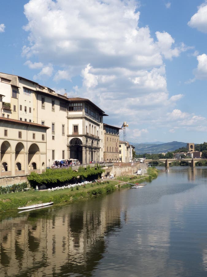 Fiume Del Arno, Firenze Italia Fotografia Stock - Immagine di storico ...