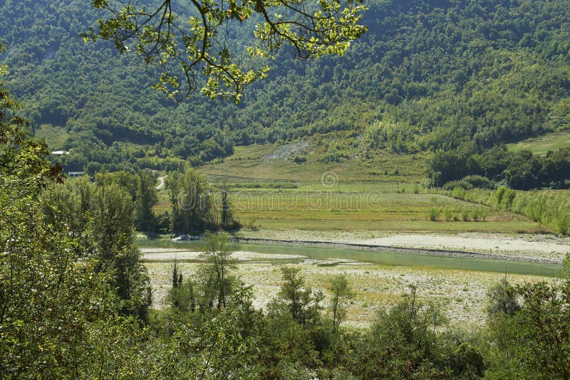 Fiume Reno stockbild. Bild von fischer, tourismus, apennin - 76884161