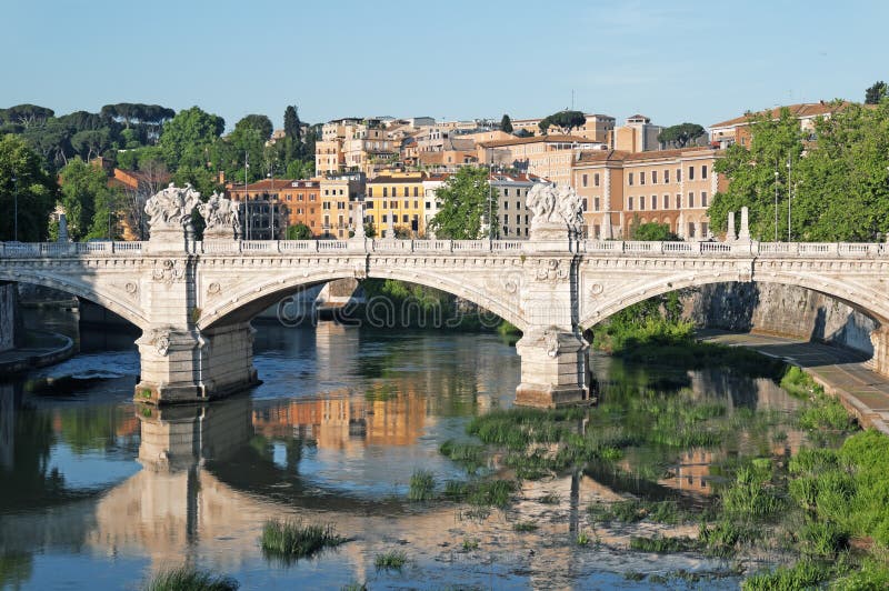 Fiume Tiber, Roma - Italia fotografia stock. Immagine di antico - 45125438
