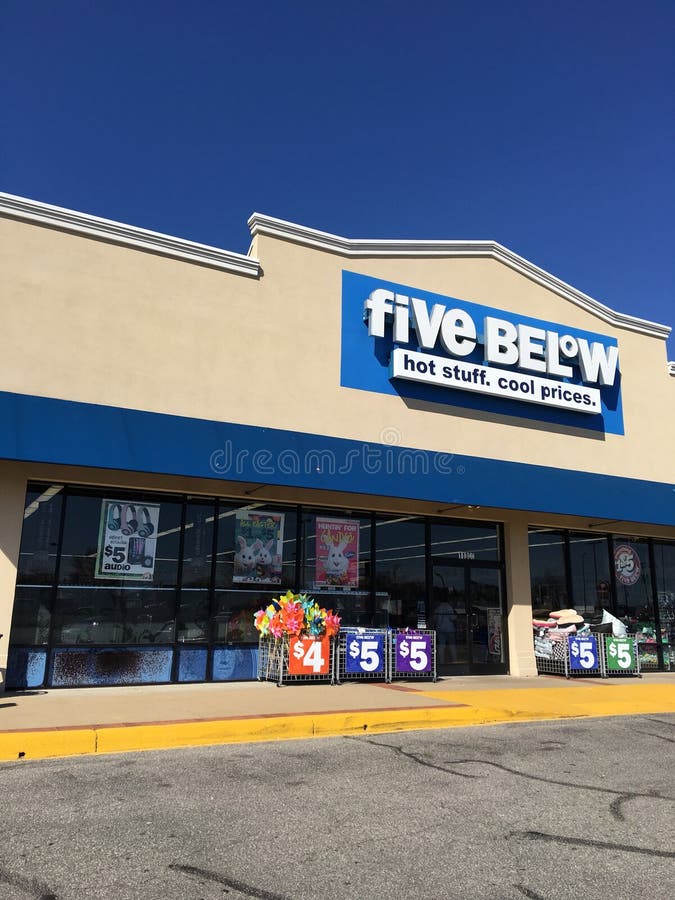 Five Below sign editorial photography. Image of mall - 166692237