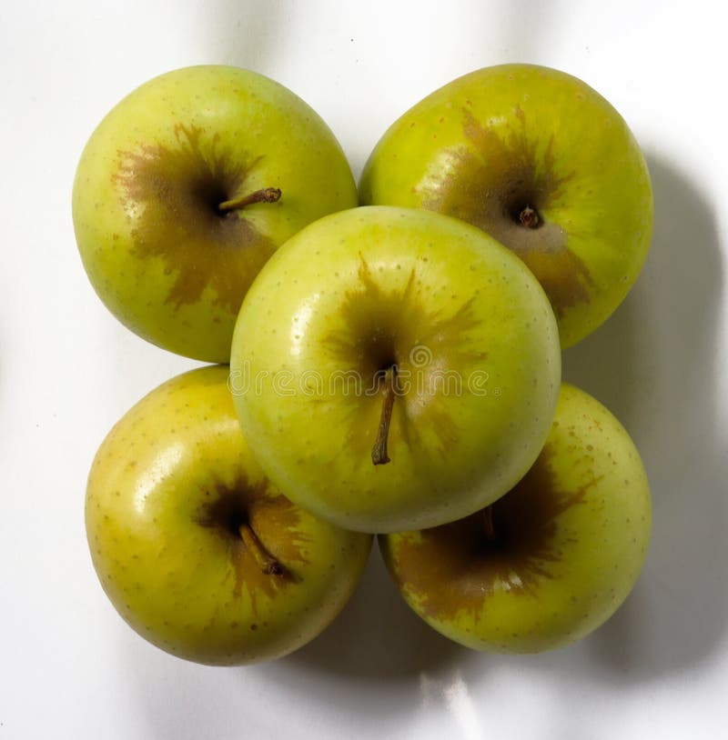 Five Green Apple Isolated on White Background Stock Image - Image of ...