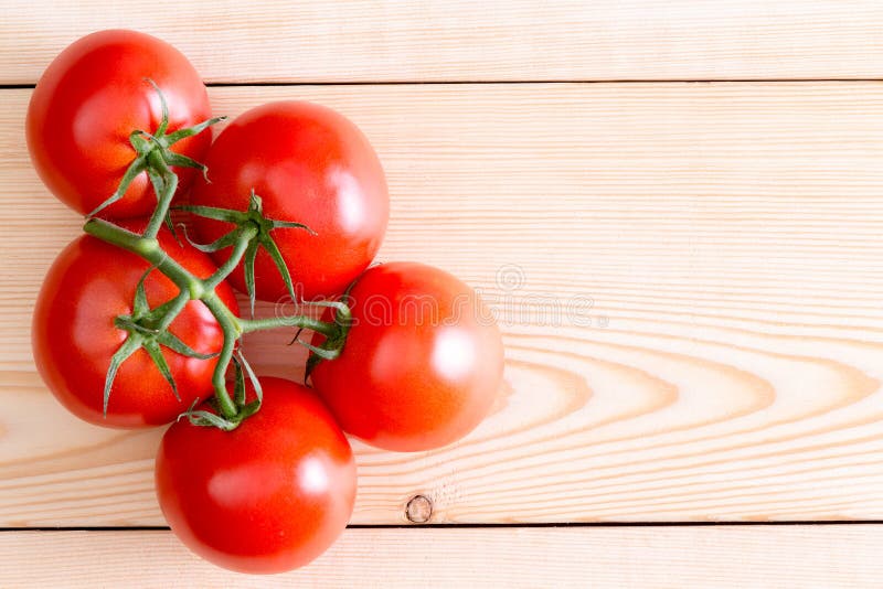 Five Medium Tomatoes Over Unfinished Wooden Planks Stock Photo - Image ...