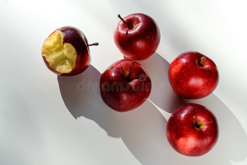Red Apples are Lying on a Wooden Table. Autumn Harvest Season, Autumn ...
