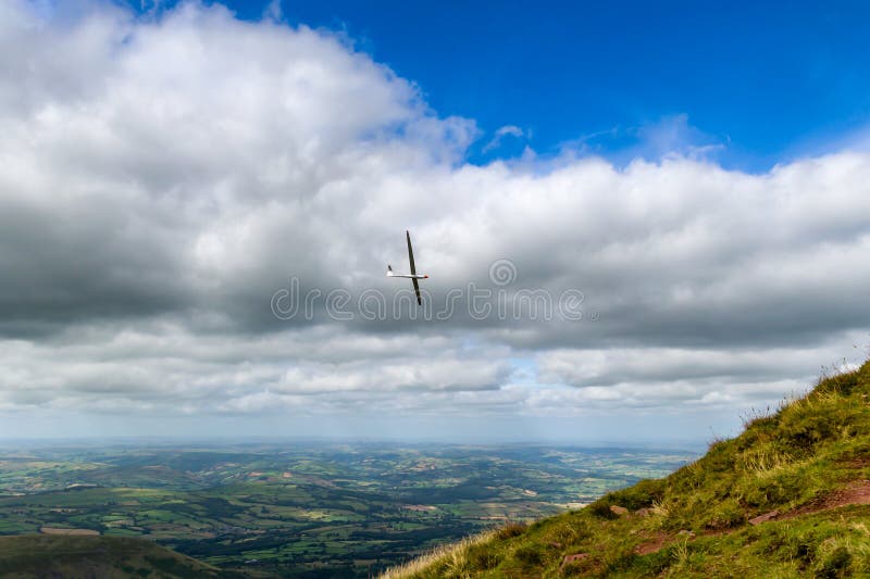 Fixed Wing Glider Soaring Around Pen-y-Fan in the Brecon Beacons, Wales ...