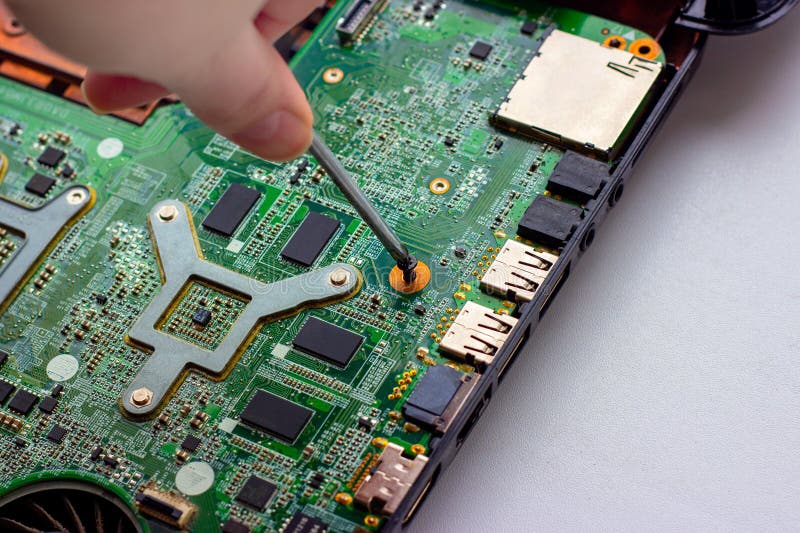Fixing Electronic Components with the Screwdriver Inside the Pc ...