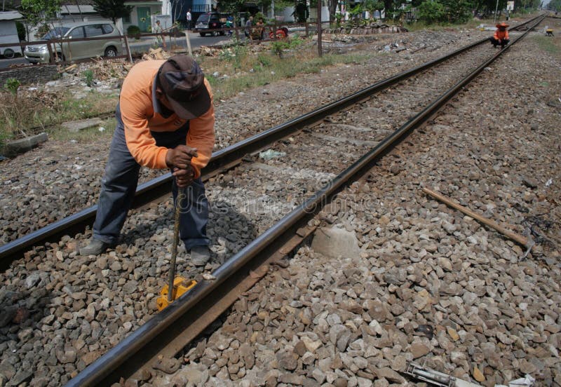 Fixing railway editorial photo. Image of train, indonesia - 35371381